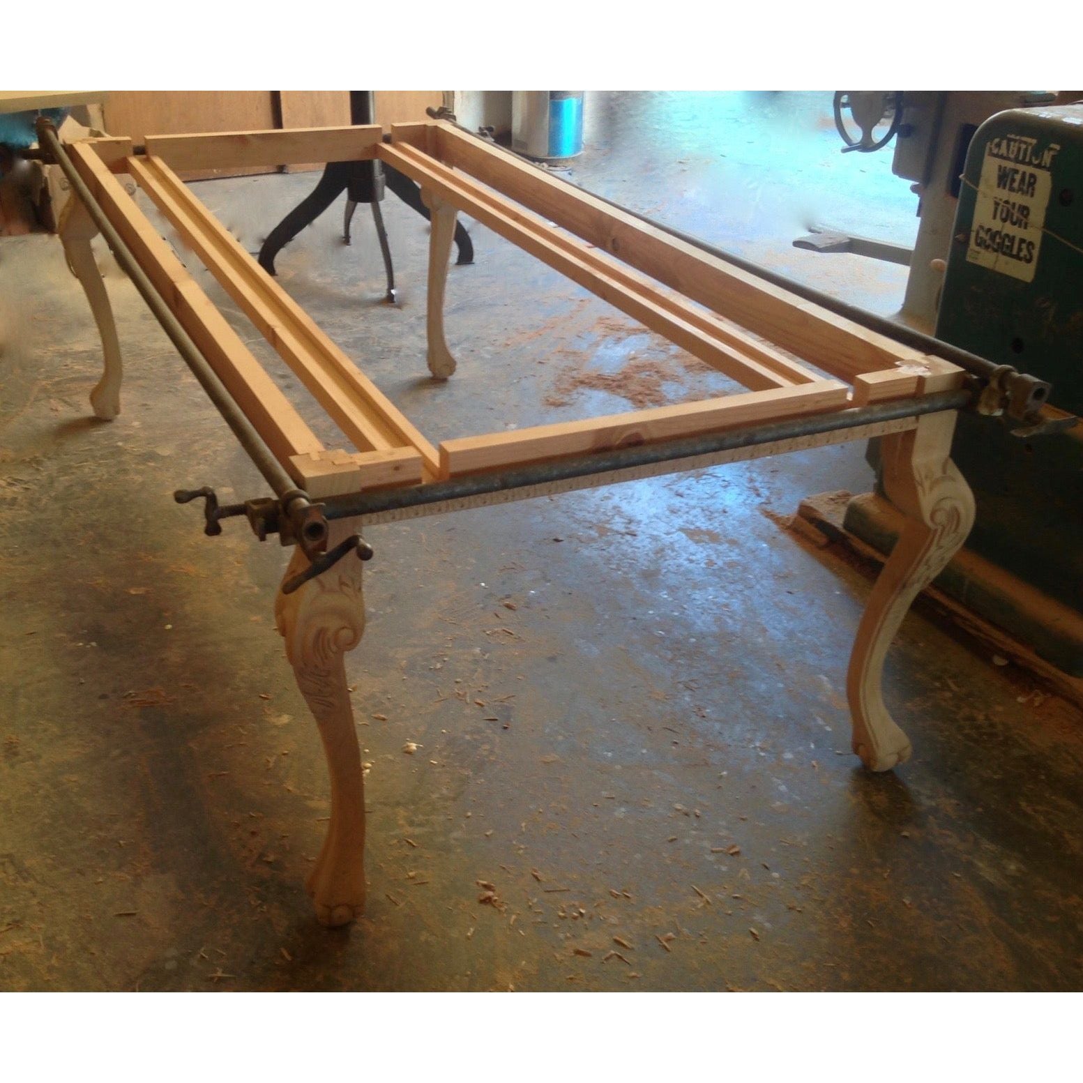 Building The Frame For a Extension Dining Table – Mortise & Tenon